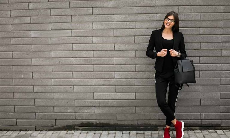 Secrets et conseils pour créer un look chic avec des vêtements basiques ...